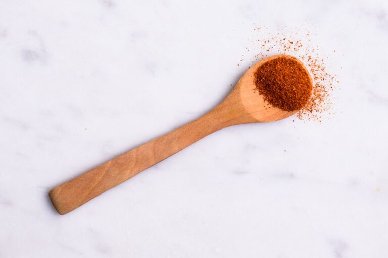 Cayenne : avantages, préparations, dosage, effets secondaires