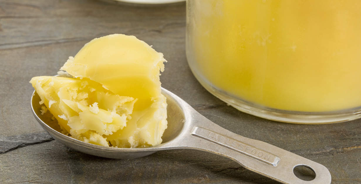 Les avantages du ghee : Sont-ils meilleurs que le beurre