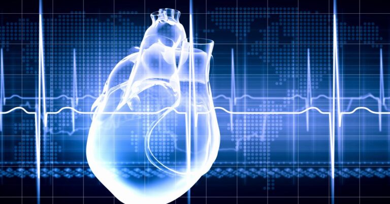 Battements cardiaques rapides - Symptômes, causes, traitements